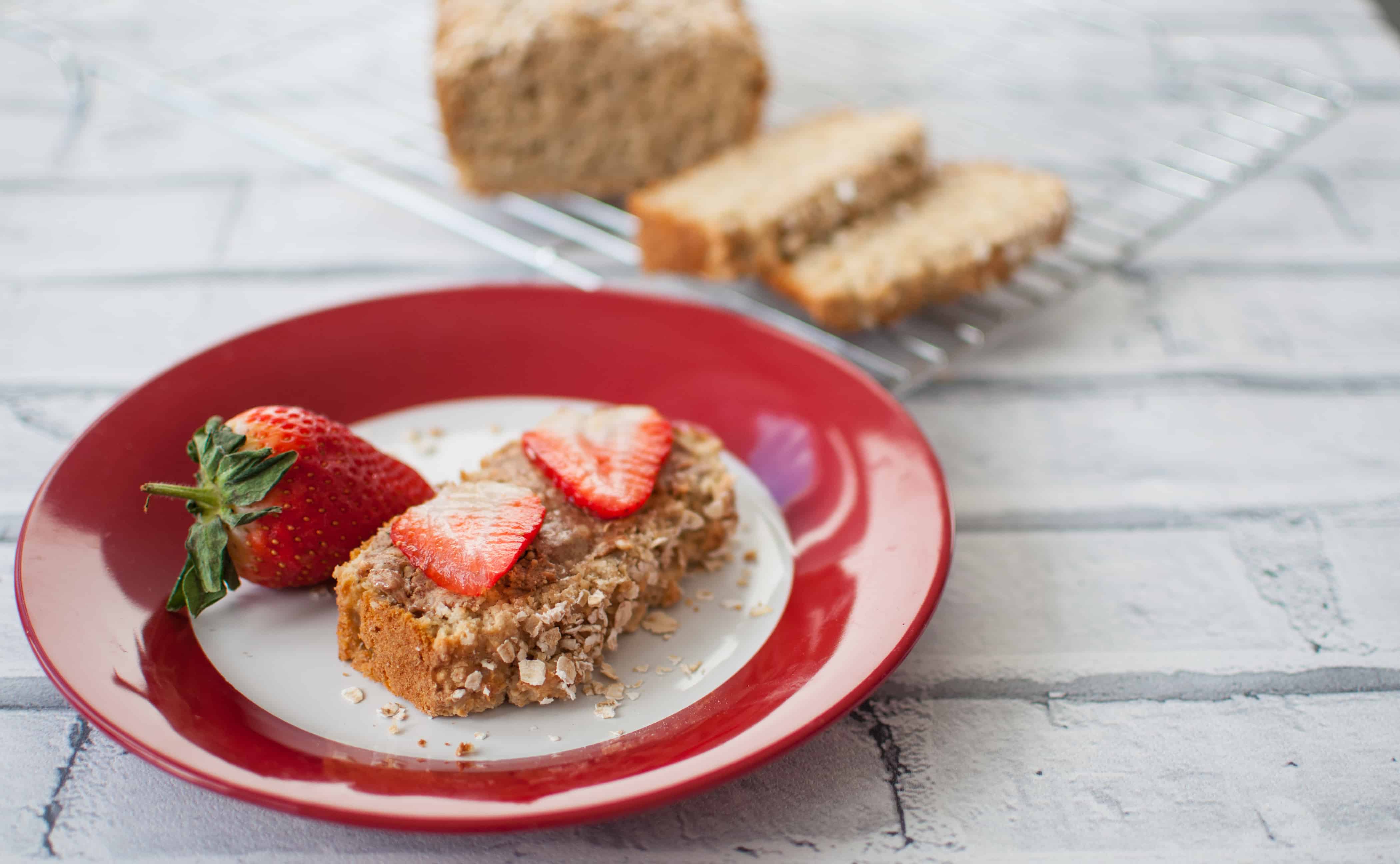 Clean eating oat bread recipe | Hedi Hearts
