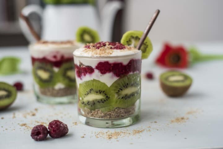 Healthy breakfast trifle recipe - Hedi Hearts