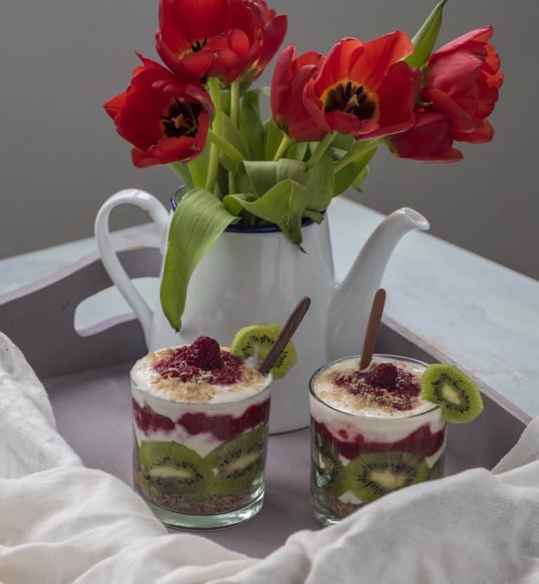 Healthy breakfast trifle recipe - Hedi Hearts
