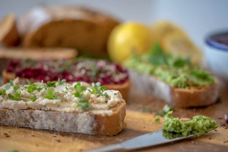 Healthy Toast 3 Ways - Hedi Hearts