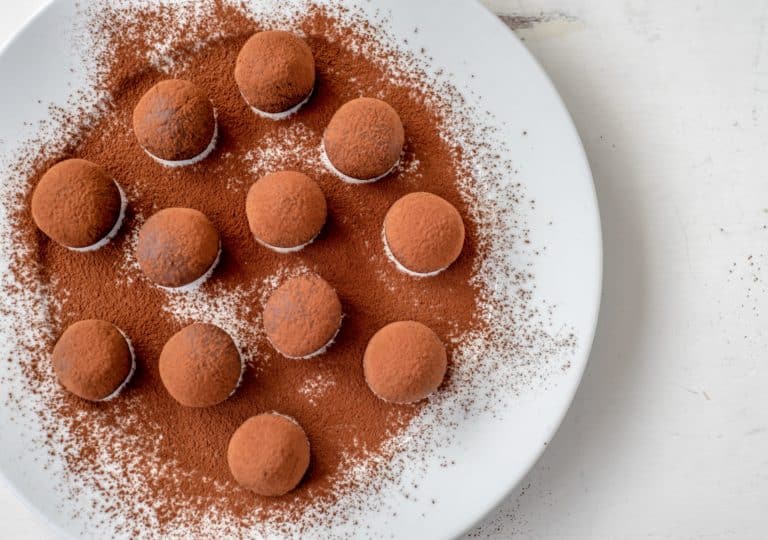 Simple Healthy Truffles Recipe - Hedi Hearts